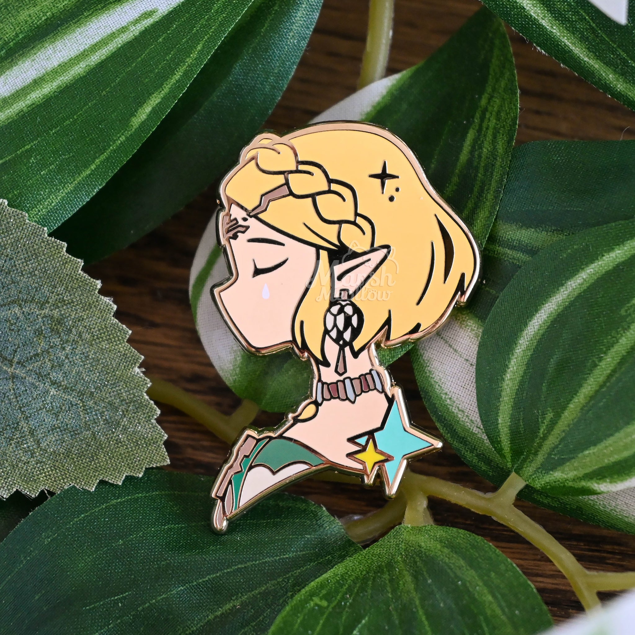 Princess & Hero LoZ Enamel Pins – Marshmeollow